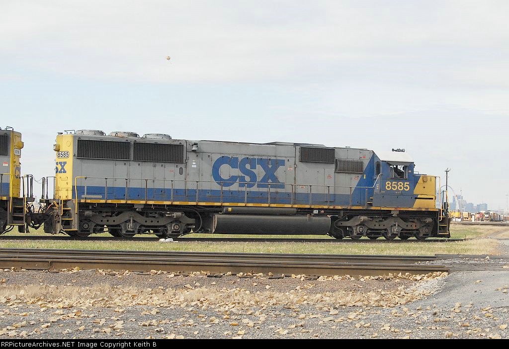 CSX 8585